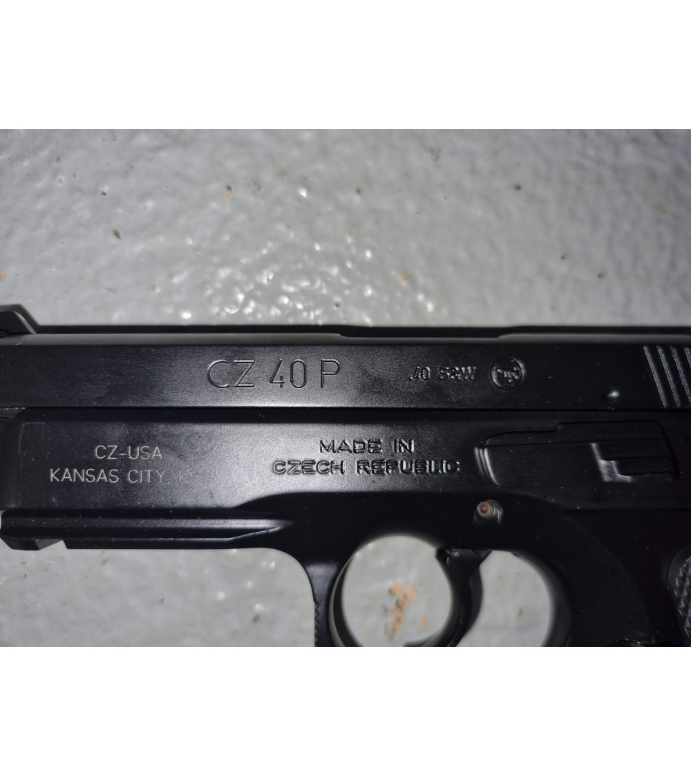 CZ-40P avec accessoires